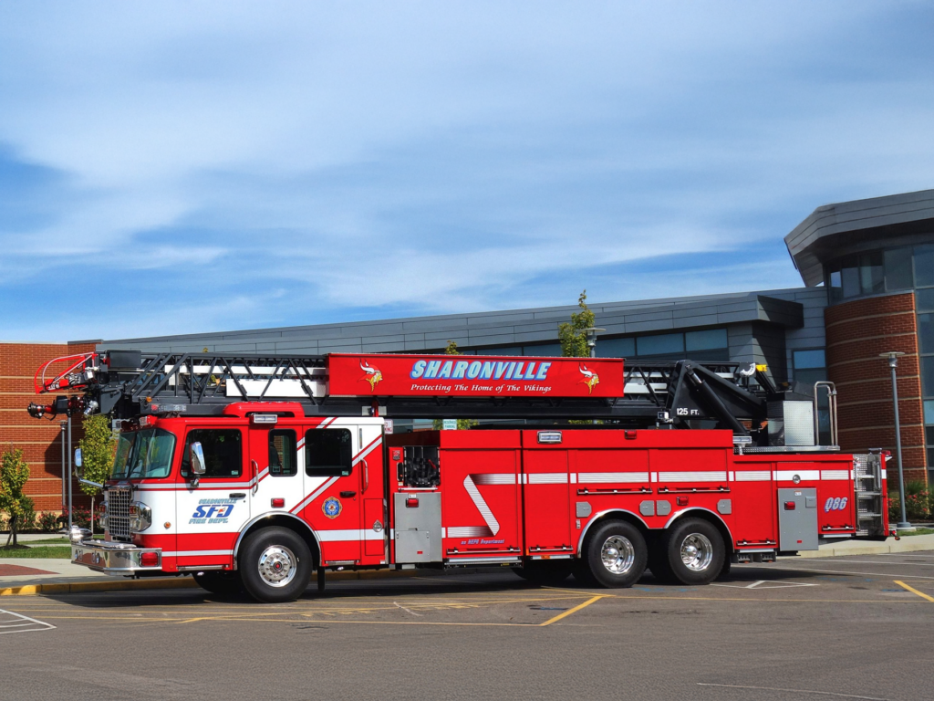 125' Rear Mount Ladder - Atlantic Coast Fire Trucks